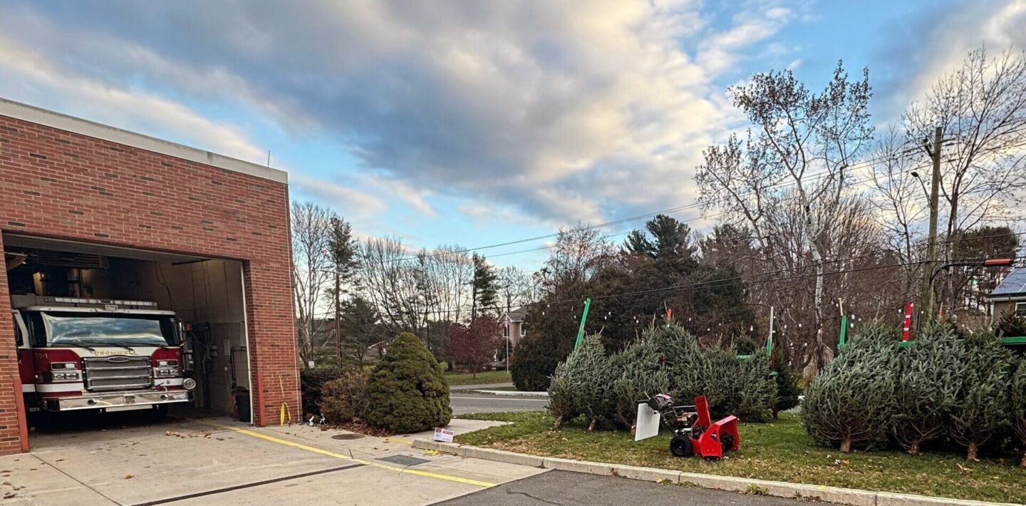 Cromwell fire fighters begin annual Christmas tree sale to support the ...
