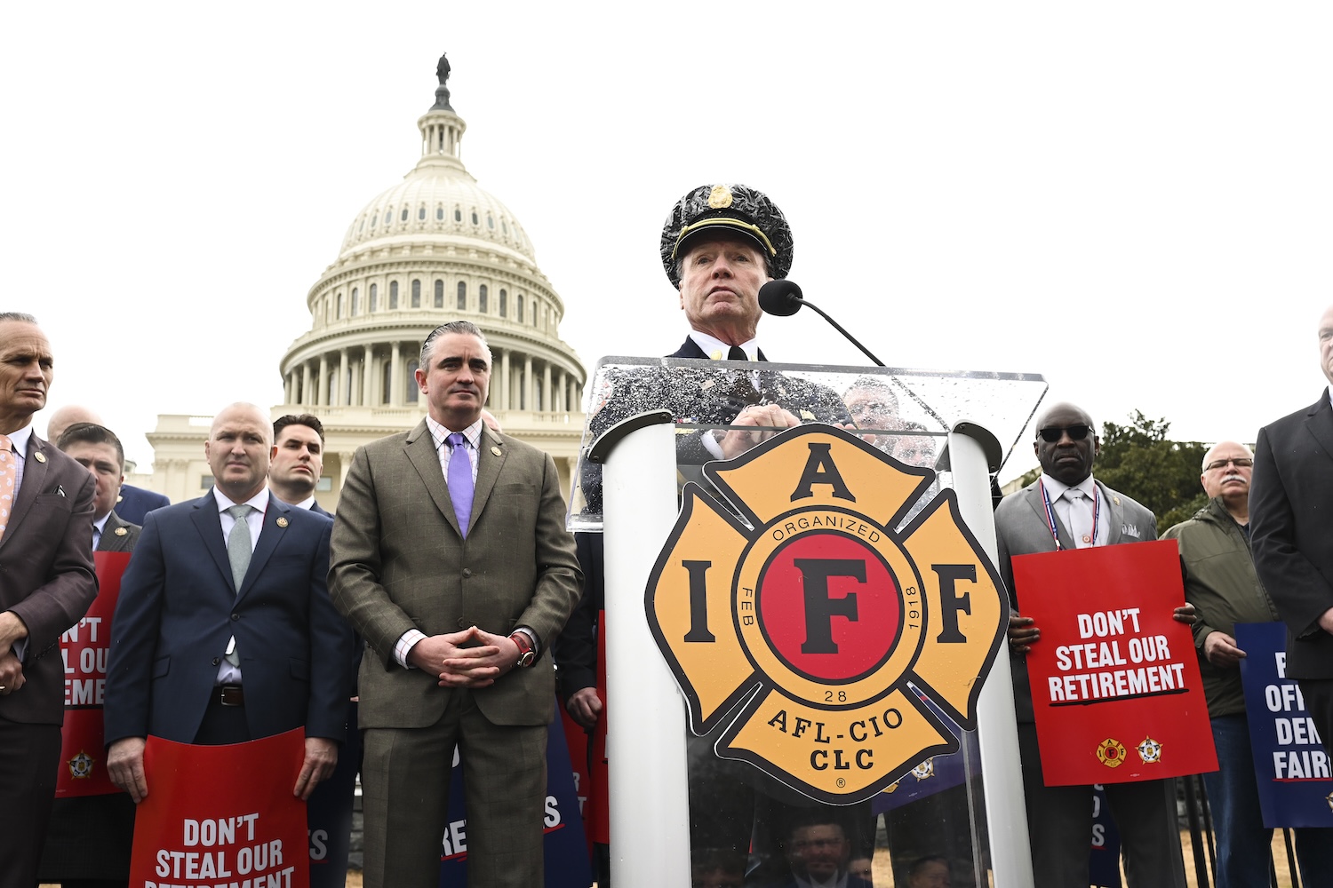 Fire fighters, police rally for Social Security fix - IAFF