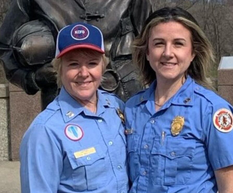 Mother-daughter fire captains make history in Kansas City - IAFF