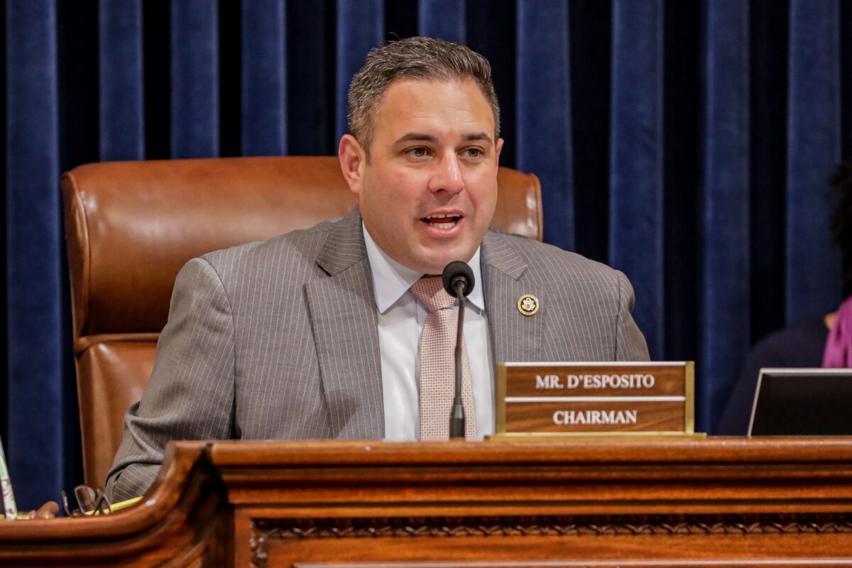 New fire fighter safety standards will save lives, IAFF tells lawmakers ...