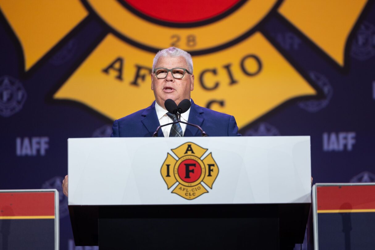 Carpenters VP underscores union solidarity at IAFF Convention - IAFF